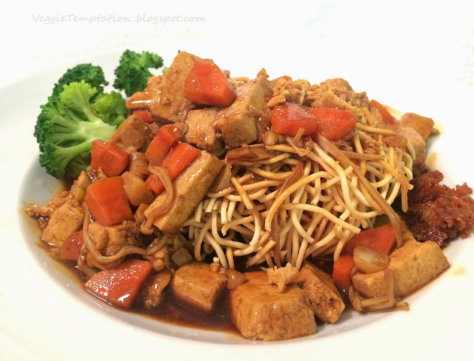 ♥ Veggie Temptation: Vegetarian Crispy Noodles (Sheng Mian)